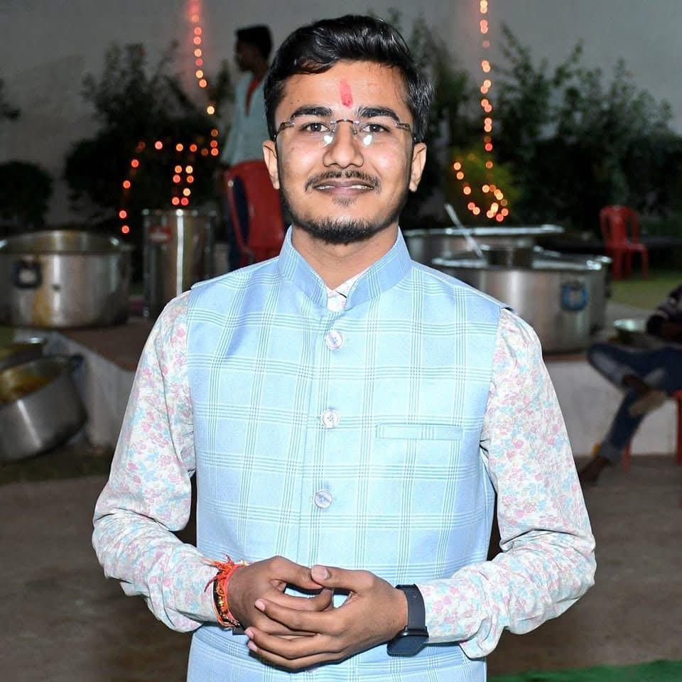Chetan Seth - Chetan Seth – Investigative Journalist from Madhya Pradesh